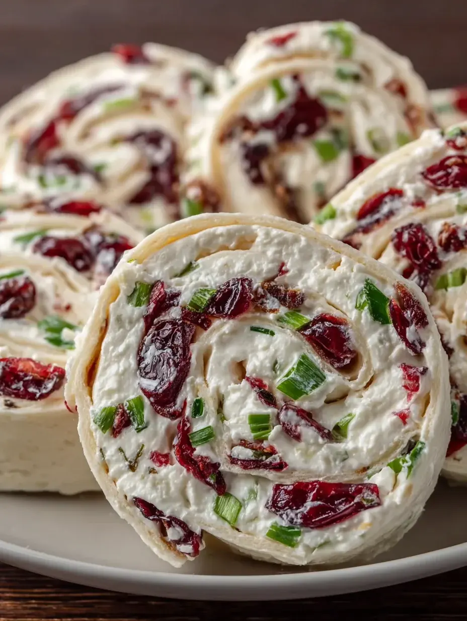 Christmas Cranberry Pinwheels – Easy No-Bake Holiday Appetizer