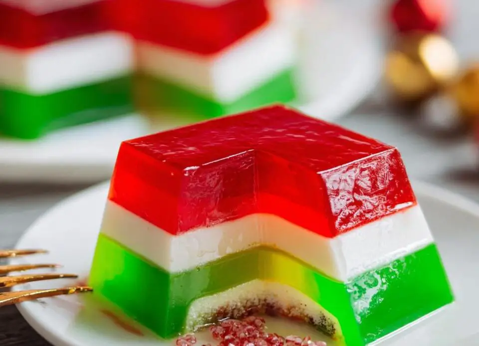 Layered Christmas Jello: 7 Tips for a Festive Delight - Sanji Cuisine